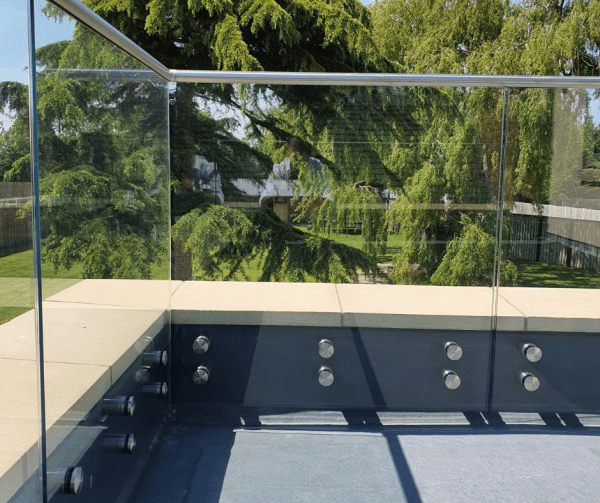 The Uses & Benefits of Glass Balustrades - SMART Balustrades