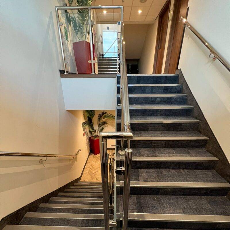Case Study - Reynard House - Glass, Steel & Timber - SMART Balustrades Case Study - Reynard House - Glass, Steel & Timber - SMART Balustrades
